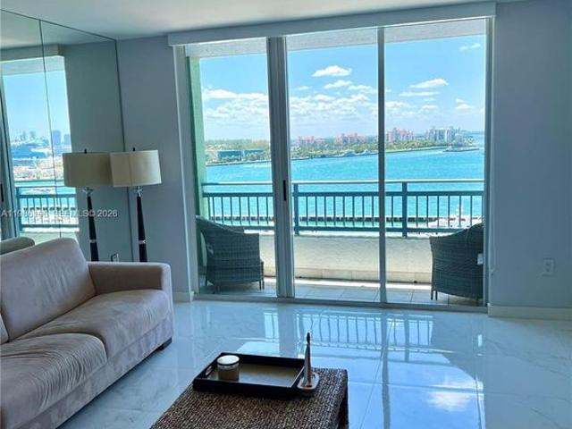 Luxury apartment complex for rent in Miami Beach, Florida