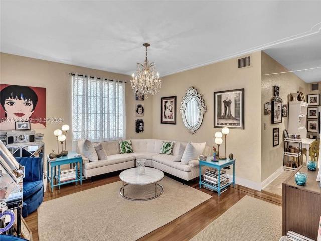 Luxury apartment complex for rent in Miami Beach, Florida