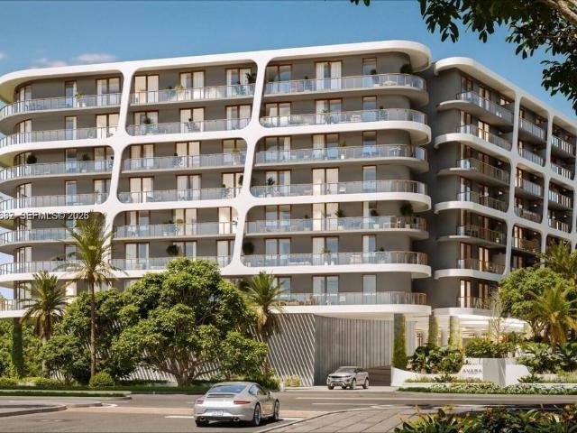 Luxury apartment complex for rent in Miami Beach, Florida