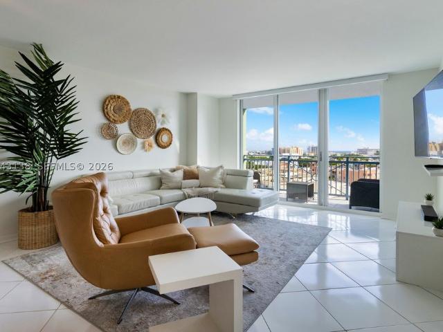 Luxury apartment complex for rent in Miami Beach, Florida