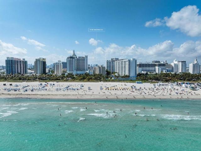 Luxury apartment complex for rent in Miami Beach, Florida
