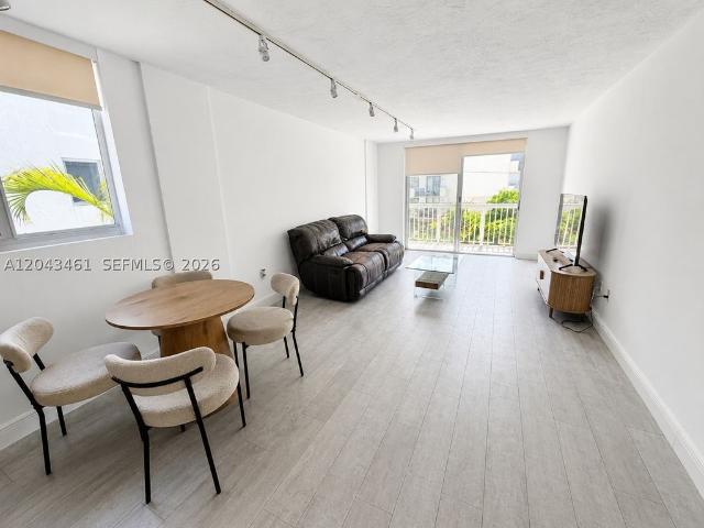 Luxury apartment complex for rent in Miami Beach, Florida