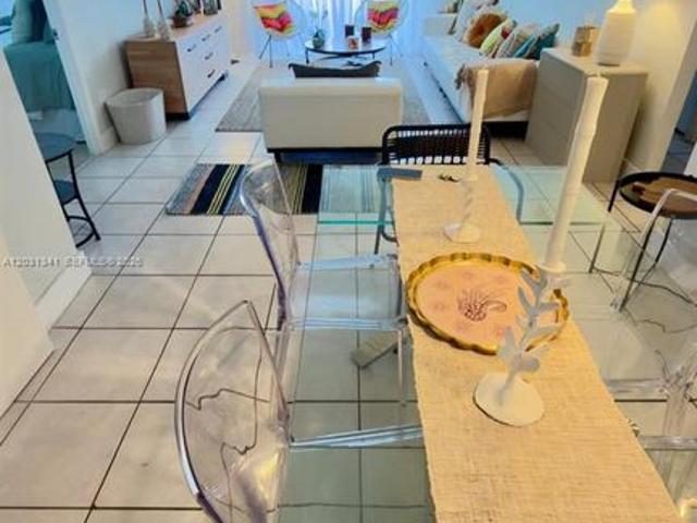 Luxury apartment complex for rent in Miami Beach, Florida