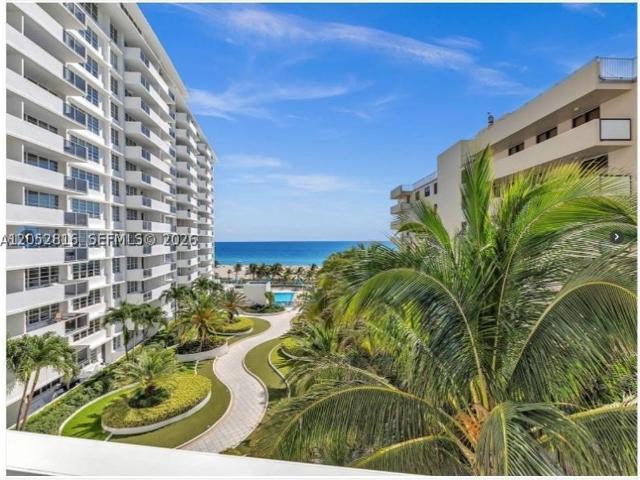 Luxury apartment complex for rent in Miami Beach, Florida