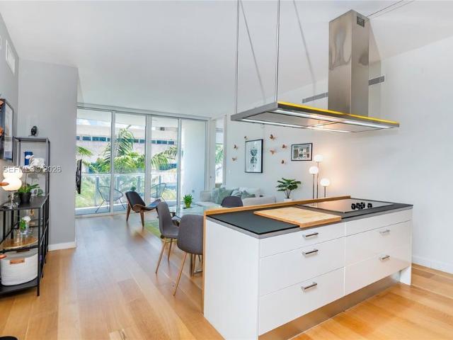 Luxury apartment complex for rent in Miami Beach, Florida