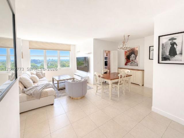 Luxury apartment complex for rent in Miami Beach, Florida