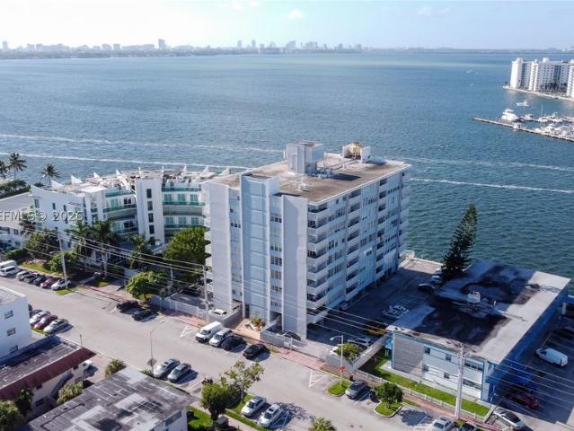 Luxury apartment complex for rent in Miami Beach, Florida