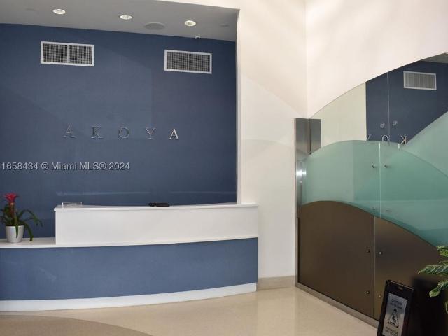 Luxury apartment complex for rent in Miami Beach, Florida