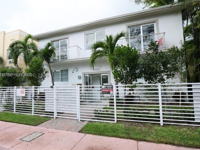 Luxury apartment complex for rent in Miami Beach, Florida