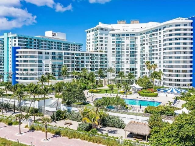 Luxury apartment complex for rent in Miami Beach, Florida