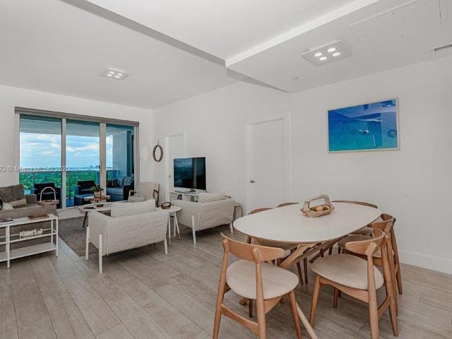Luxury apartment complex for rent in Miami Beach, Florida