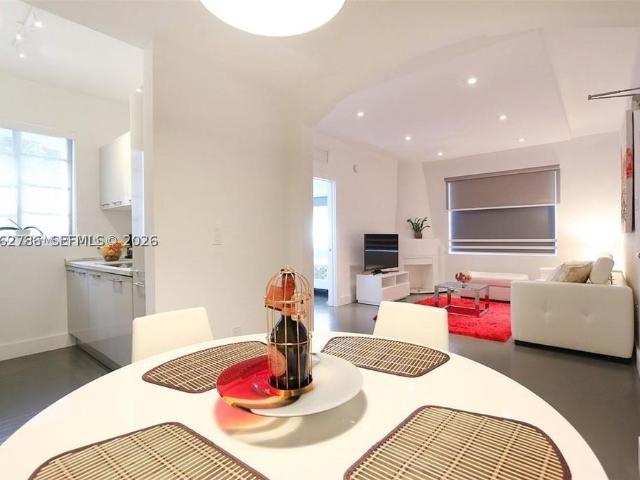Luxury apartment complex for rent in Miami Beach, Florida