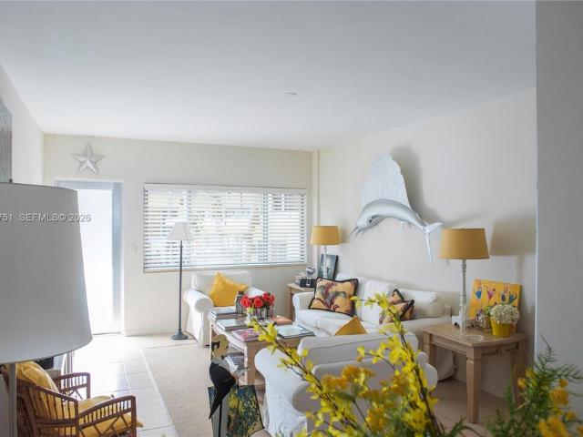 Luxury apartment complex for rent in Miami Beach, Florida