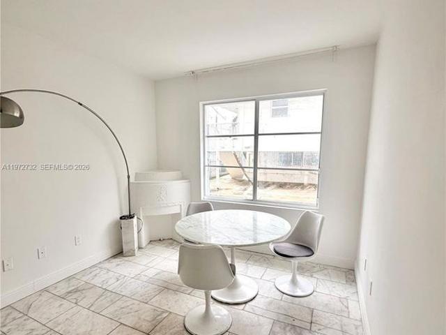 Luxury apartment complex for rent in Miami Beach, Florida