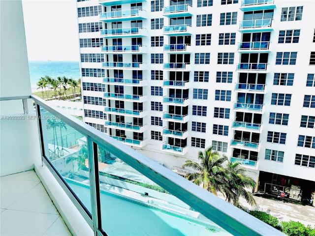 Luxury apartment complex for rent in Miami Beach, Florida