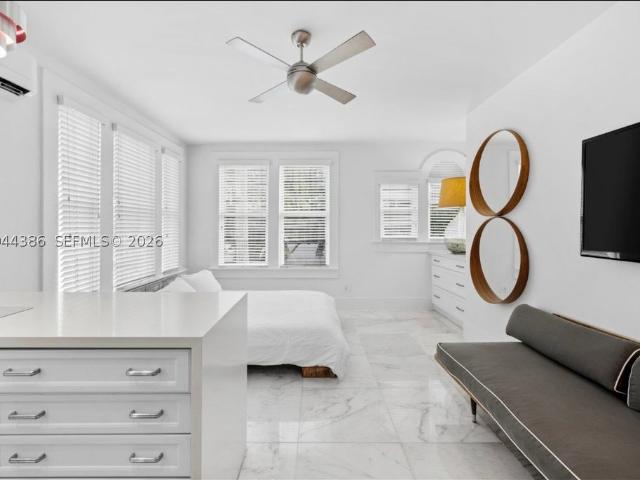 Luxury apartment complex for rent in Miami Beach, Florida