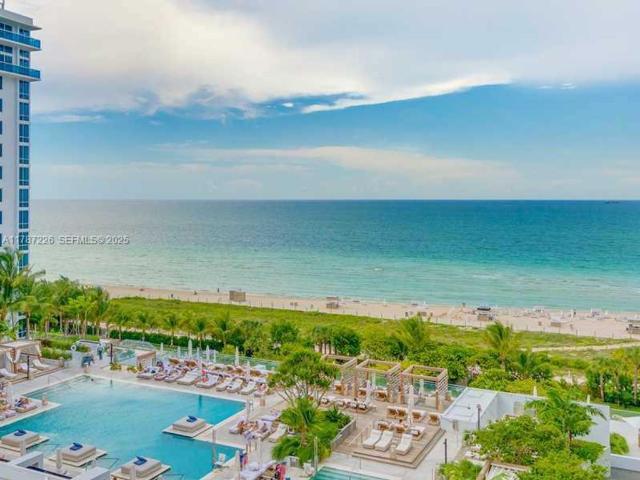 Luxury apartment complex for rent in Miami Beach, Florida