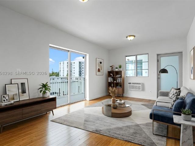 Luxury apartment complex for rent in Miami Beach, Florida