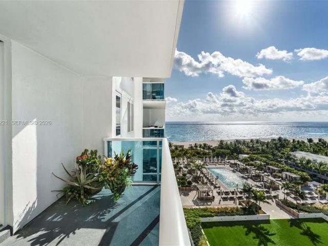 Luxury apartment complex for rent in Miami Beach, Florida