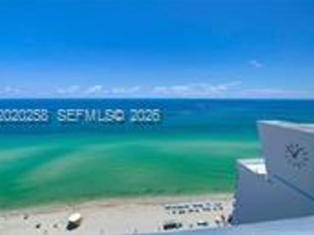 Luxury apartment complex for rent in Miami Beach, Florida