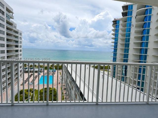 Luxury apartment complex for rent in Miami Beach, Florida