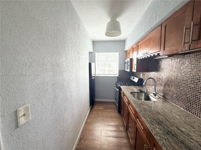 Luxury apartment complex for rent in Miami Beach, Florida