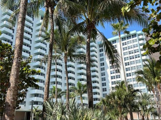 Luxury apartment complex for rent in Miami Beach, Florida