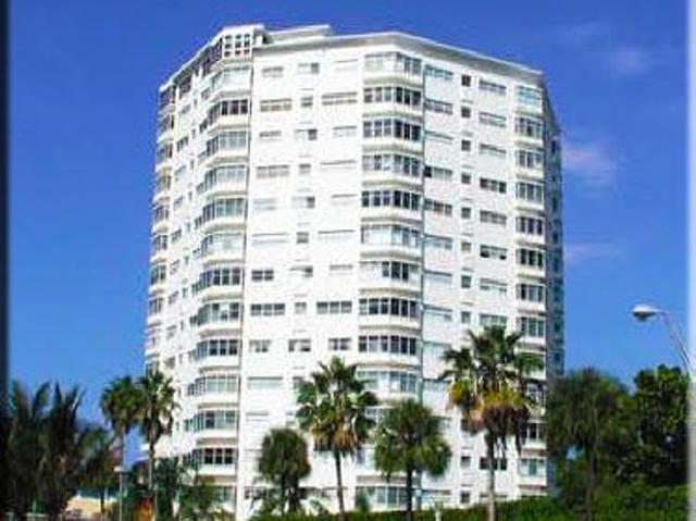 Luxury apartment complex for rent in Miami Beach, Florida