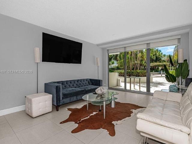Luxury apartment complex for rent in Miami Beach, Florida