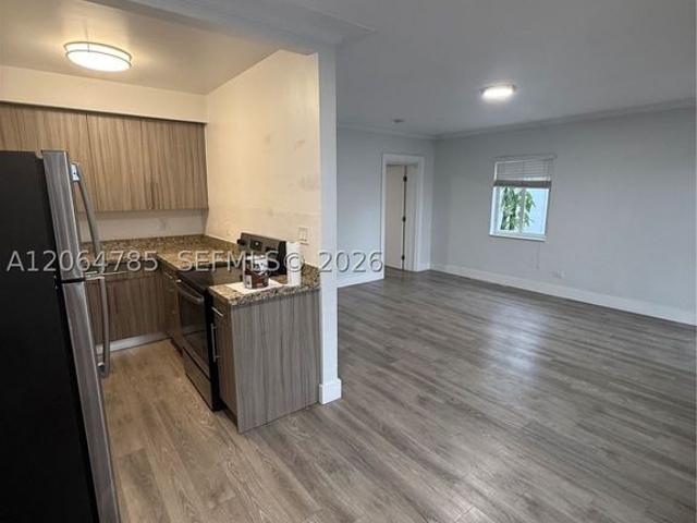 Luxury apartment complex for rent in Miami Beach, Florida