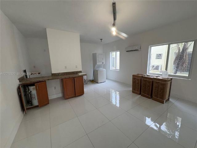 Luxury apartment complex for rent in Miami Beach, Florida