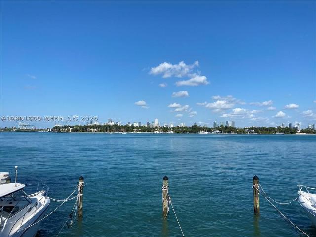 Luxury apartment complex for rent in Miami Beach, Florida