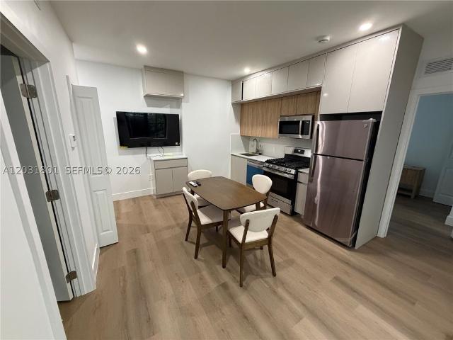 Luxury apartment complex for rent in Miami Beach, Florida