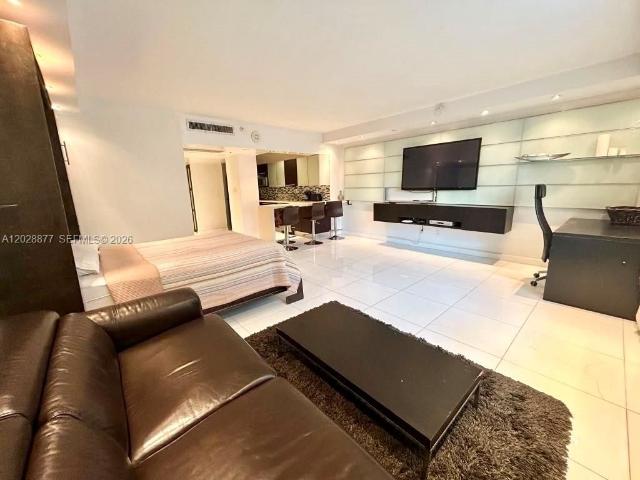 Luxury apartment complex for rent in Miami Beach, Florida