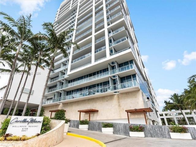 Luxury apartment complex for rent in Miami Beach, Florida