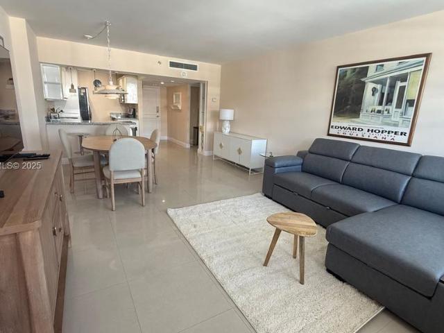Luxury apartment complex for rent in Miami Beach, Florida