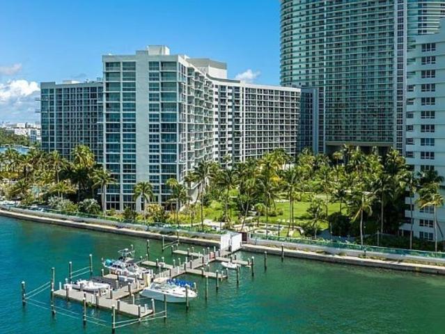 Luxury apartment complex for rent in Miami Beach, Florida
