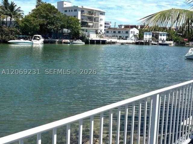 Luxury apartment complex for rent in Miami Beach, Florida