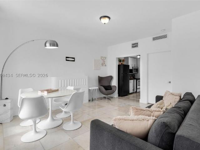 Luxury apartment complex for rent in Miami Beach, Florida