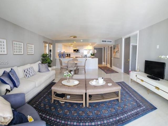 Luxury apartment complex for rent in Miami Beach, Florida