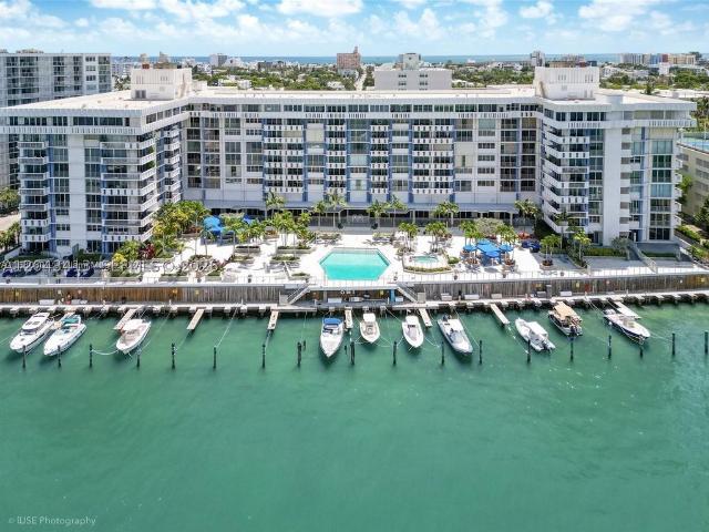 Luxury apartment complex for rent in Miami Beach, Florida
