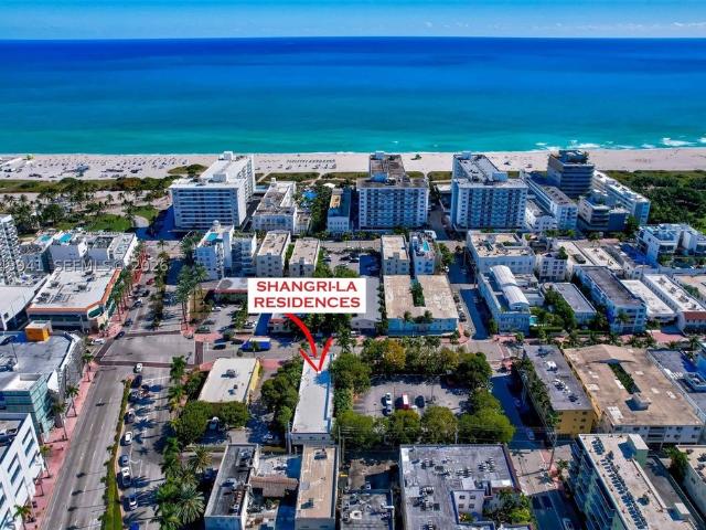 Luxury apartment complex for rent in Miami Beach, Florida