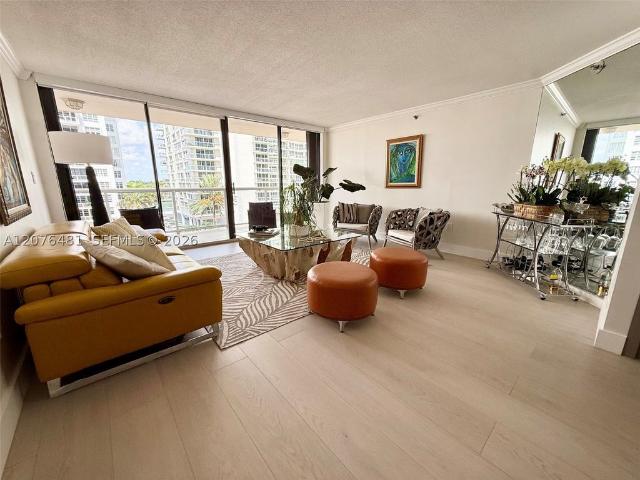 Luxury apartment complex for rent in Miami Beach, Florida