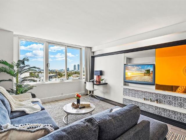Luxury apartment complex for rent in Miami Beach, Florida