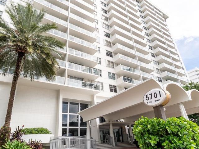 Luxury apartment complex for rent in Miami Beach, Florida