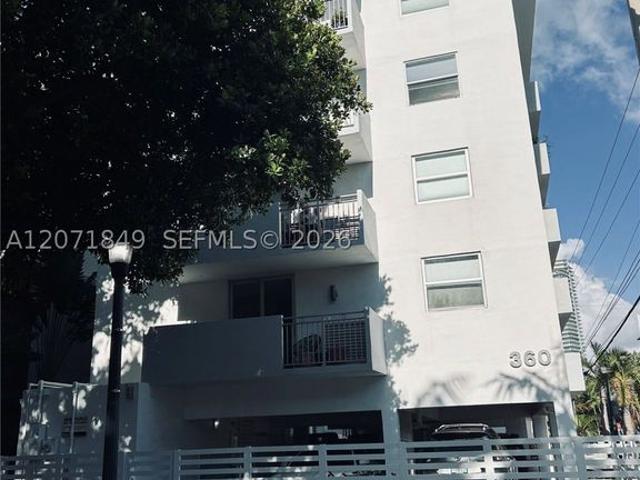 Luxury apartment complex for rent in Miami Beach, Florida