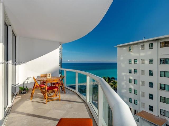 Luxury apartment complex for rent in Miami Beach, Florida