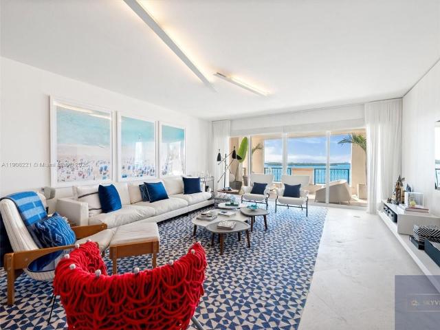 Luxury apartment complex for rent in Miami Beach, Florida