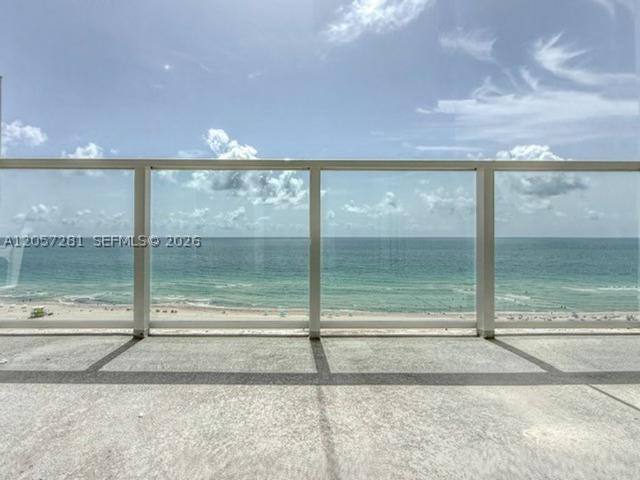 Luxury apartment complex for rent in Miami Beach, Florida