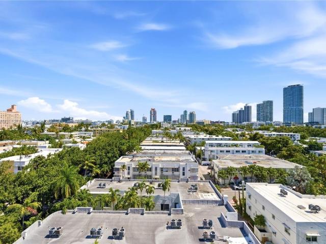 Luxury apartment complex for rent in Miami Beach, Florida